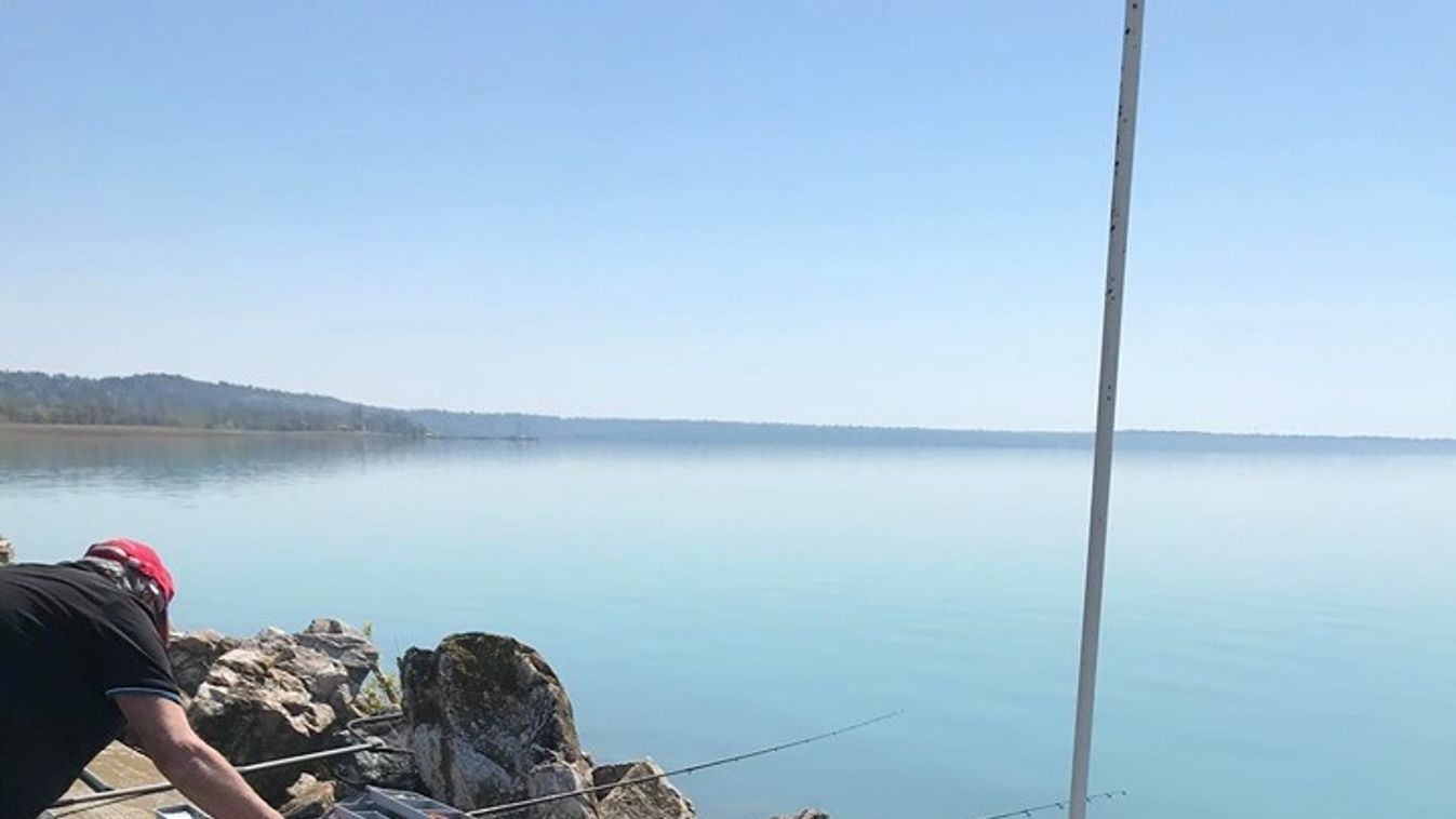 SONLINE - Megrohamozták a pecások a Balatont, sok volt a szabálytalankodó