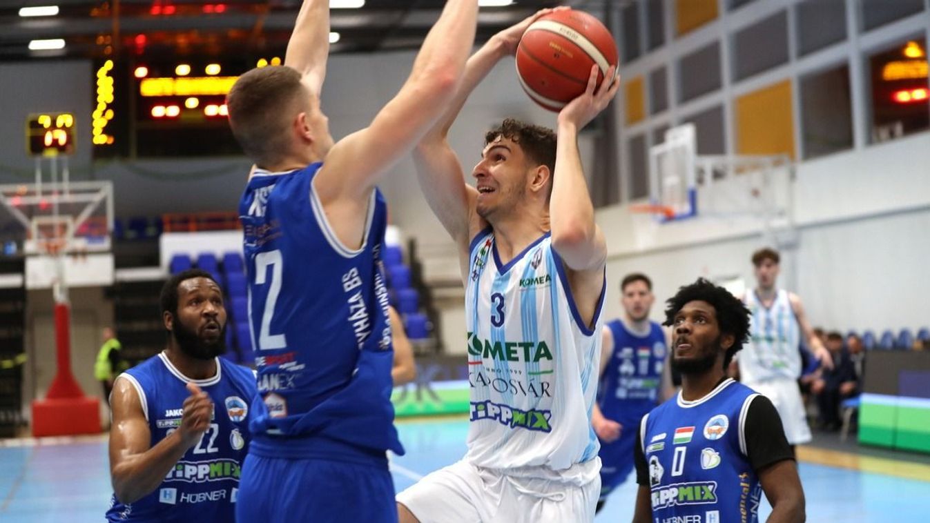 Megadta a módját: Szőke Bálint két ember között szerzett bravúrkosarat ...