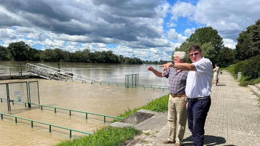 SONLINE - Biró Norbert is szemügyre vette a Dráva magas vízállását