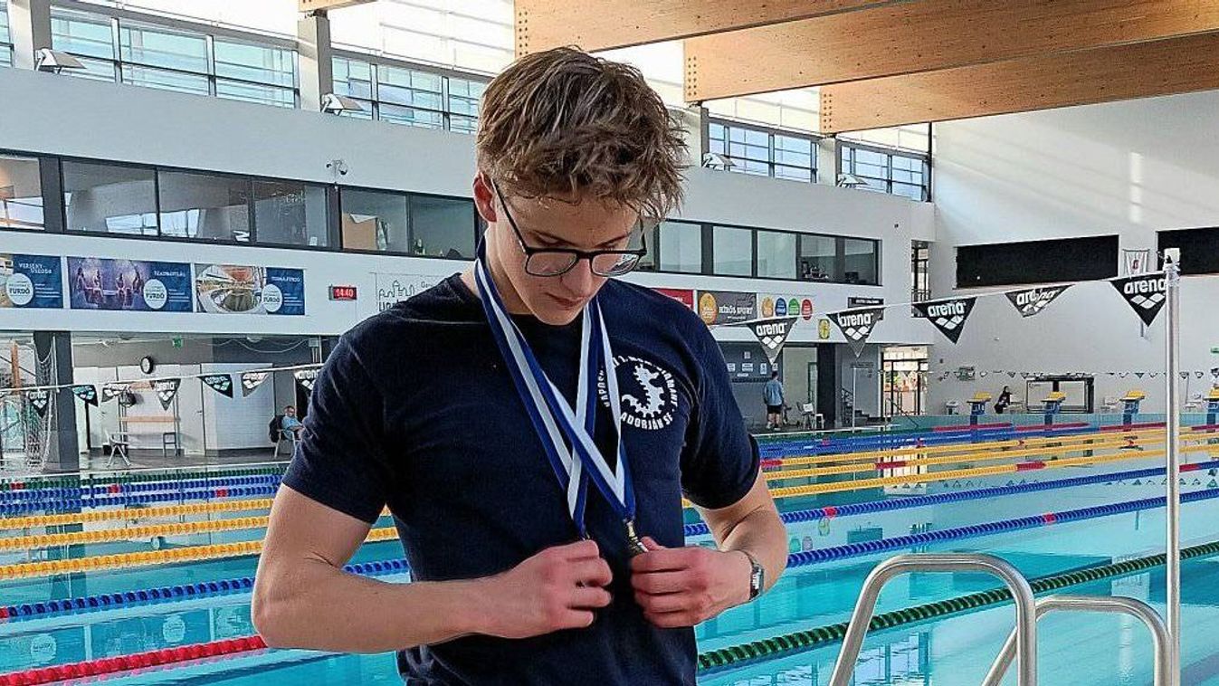 Középmezőnyben az Adorján SE