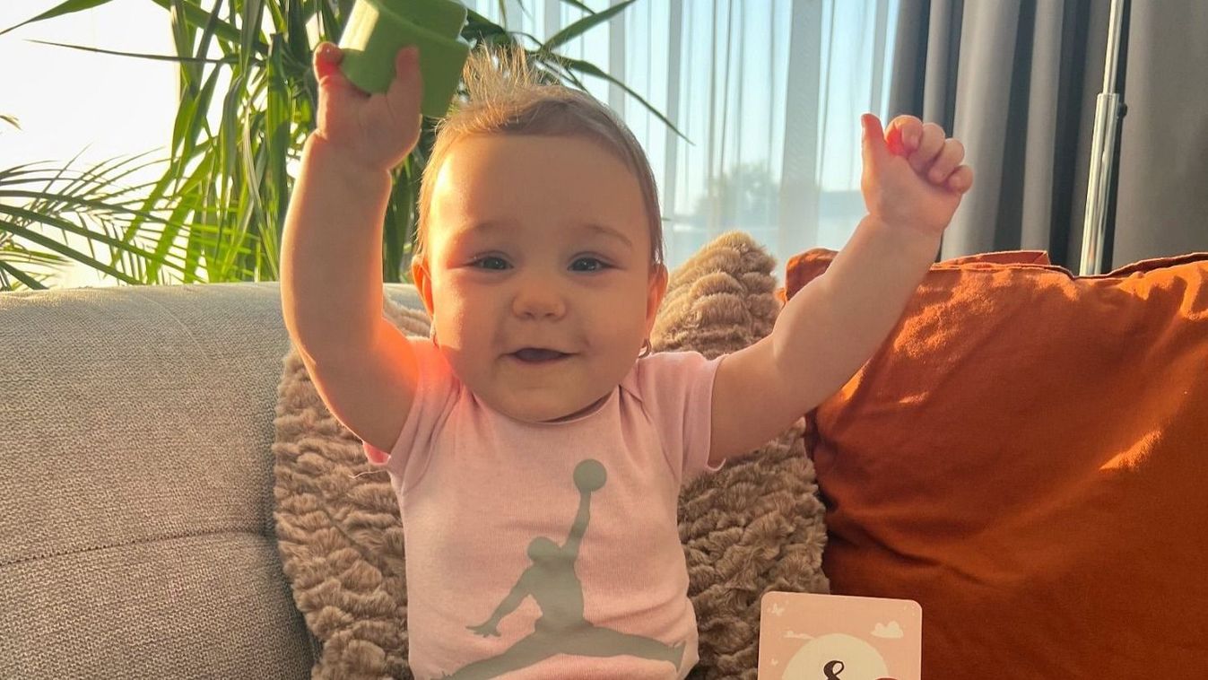 Már nyolc hónapos a kis Baróti Panna