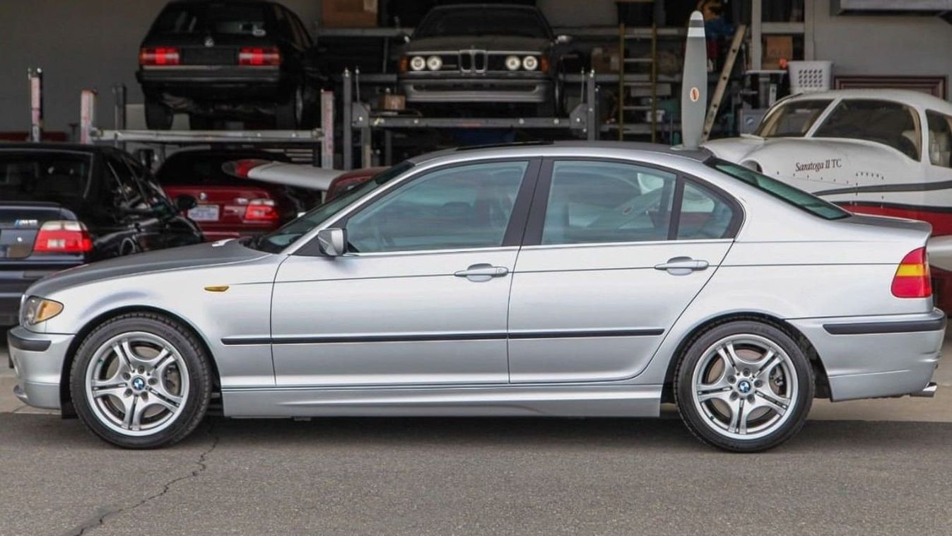 Kikukázták a BMW 3-as modelljét a magyarok