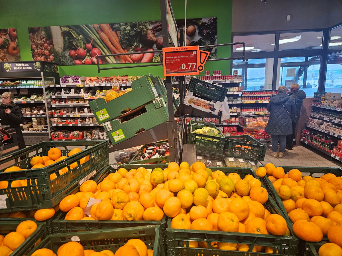 300 forint a mandarin kilója? Na ide menj karácsonyi bevásárlást tartani