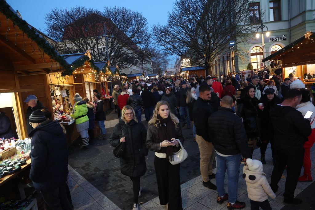 Hivatalosan is elkezdődött a kaposvári advent