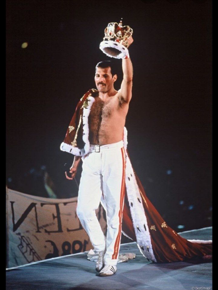 Freddie Mercury-szobrot avatnak Balatonszemesen