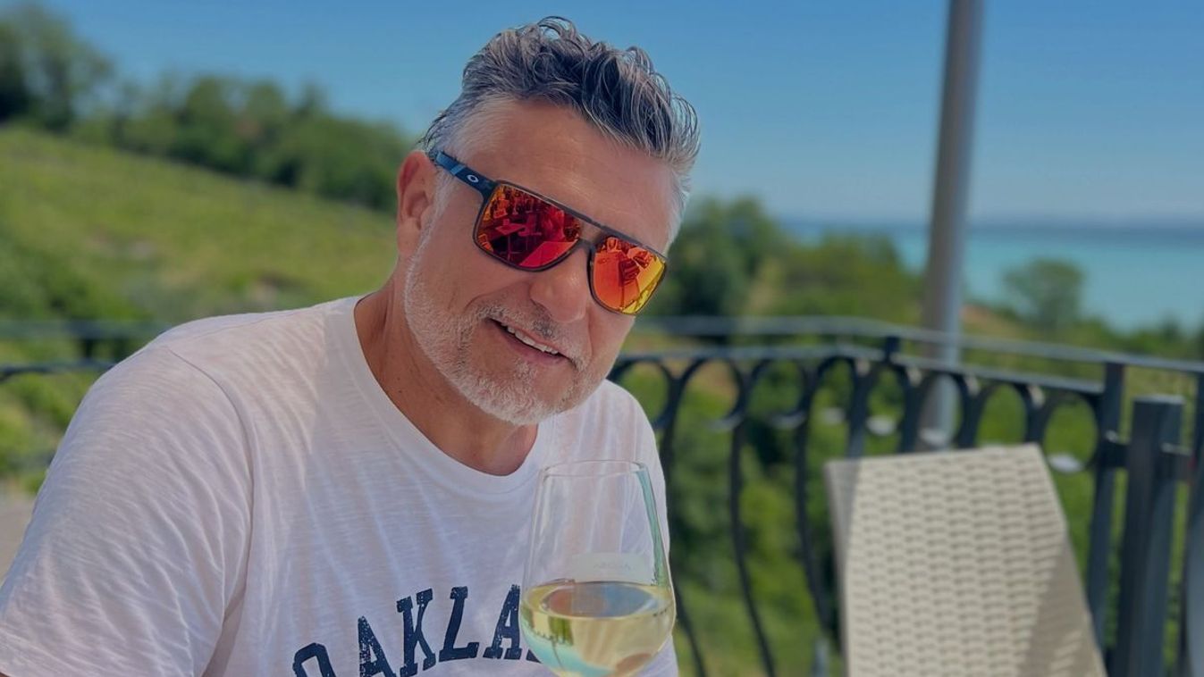 Sipos Tamás Badacsonyban ünnepelte az évfordulóját